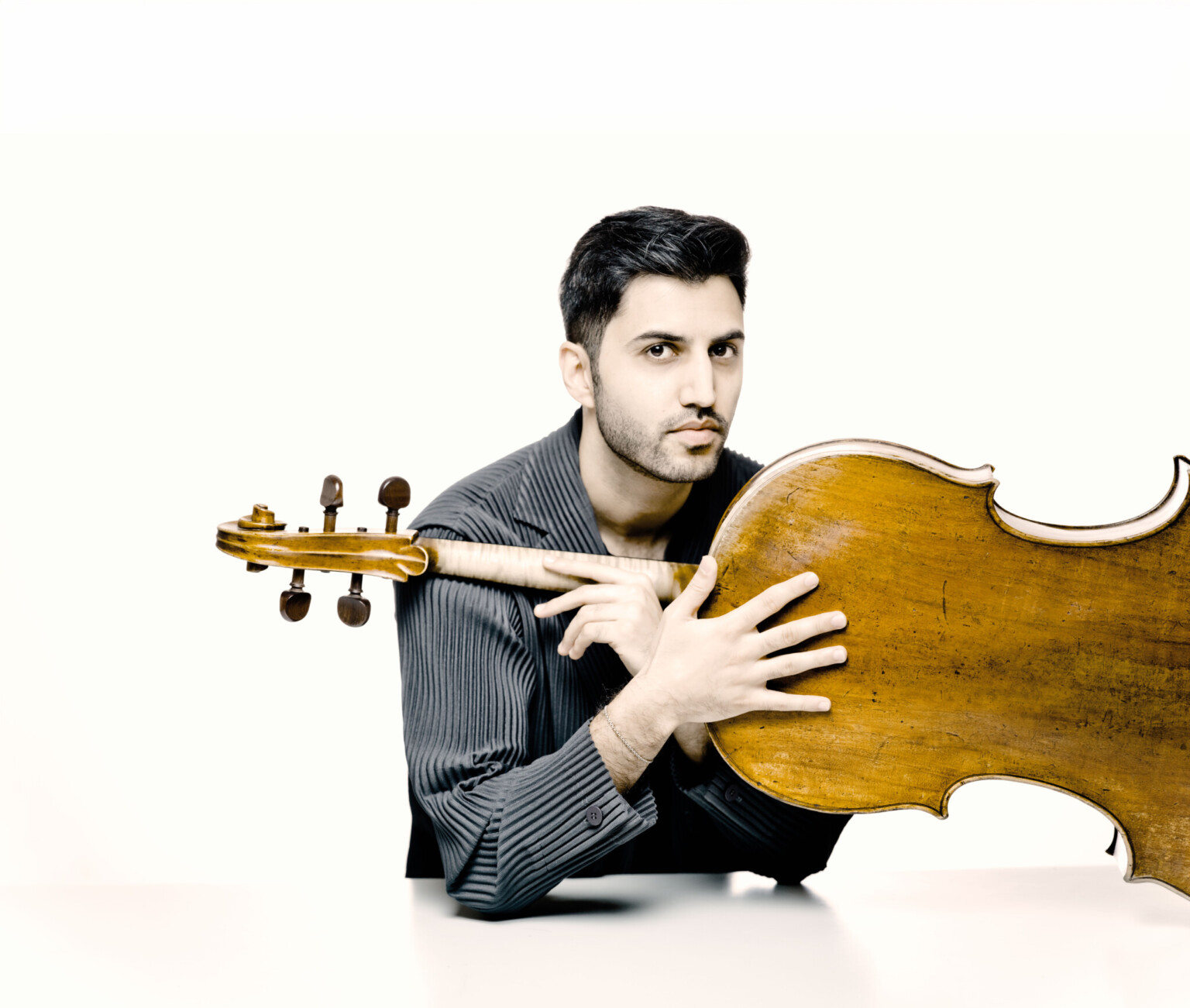 Kian Soltani (Violoncello), Iceland Symphony Orchestra, Eva Ollikainen ...