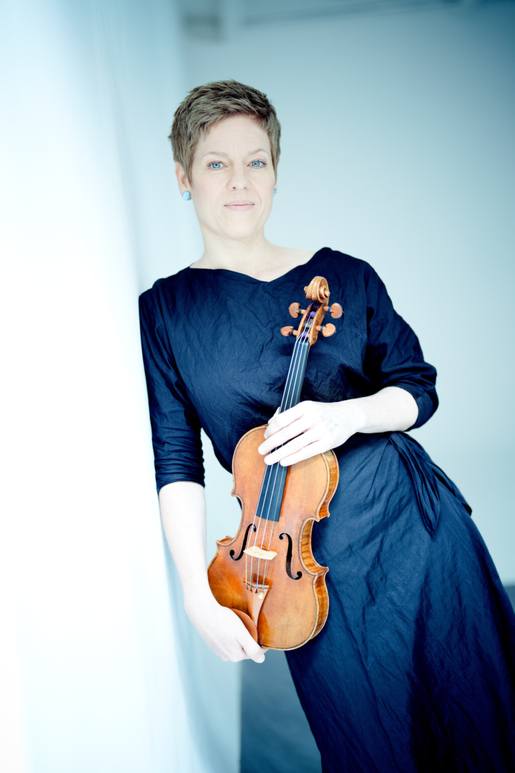 Rezension Isabelle Faust – Ligeti: Violinkonzert | concerti.at